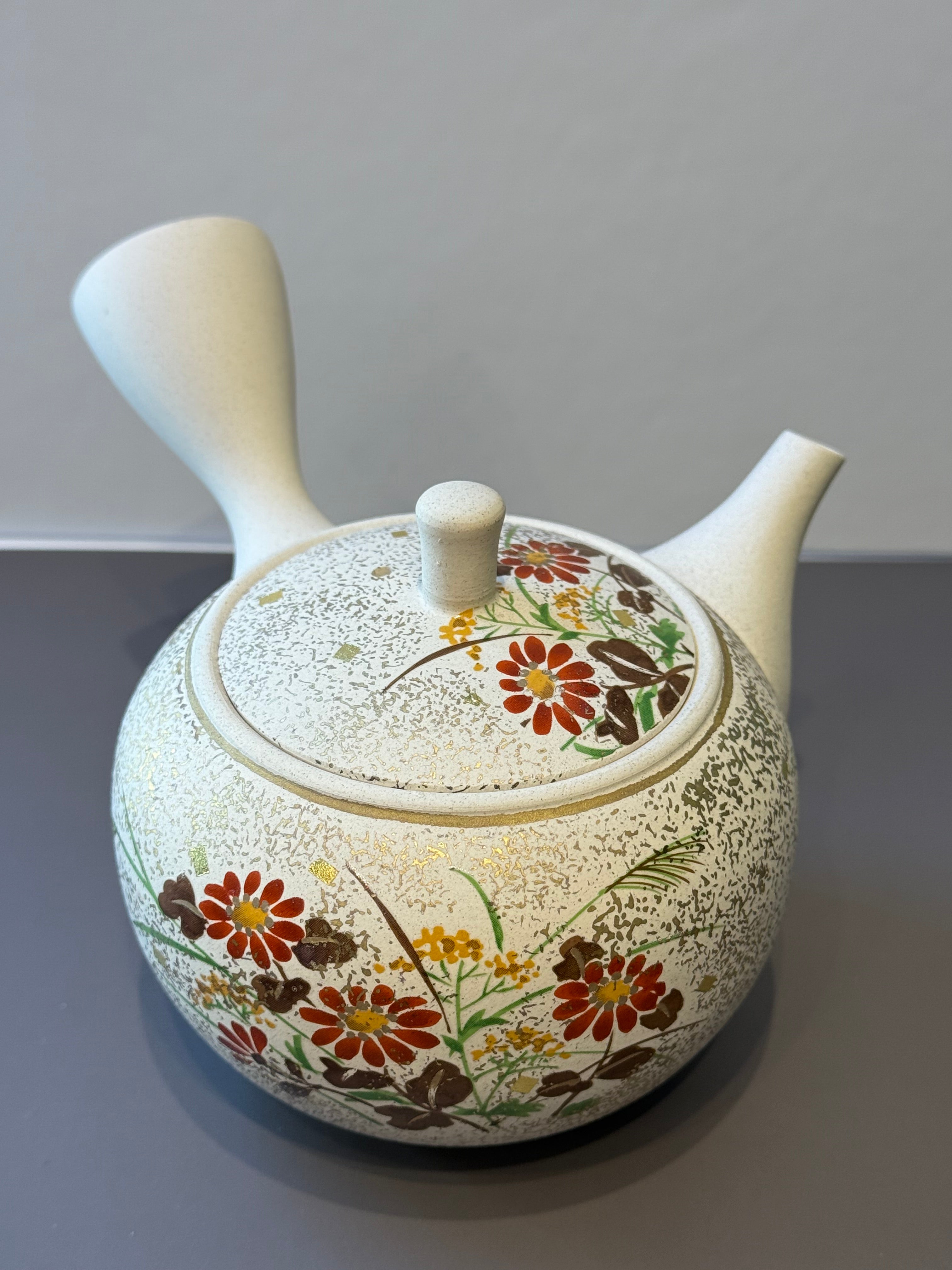 Tokoname Chaki (Tea set)白泥丸形菊薄柄急須 – JAZOO'S JAPAN